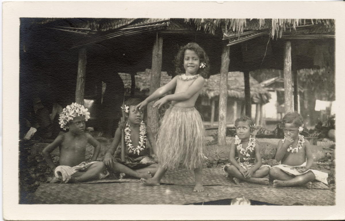 Black & white photo-postcard from Samoa. Girl dancing by fale /house ...